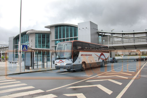 Autocarros fazem carreiras pela estação de comboios - O Notícias da Trofa